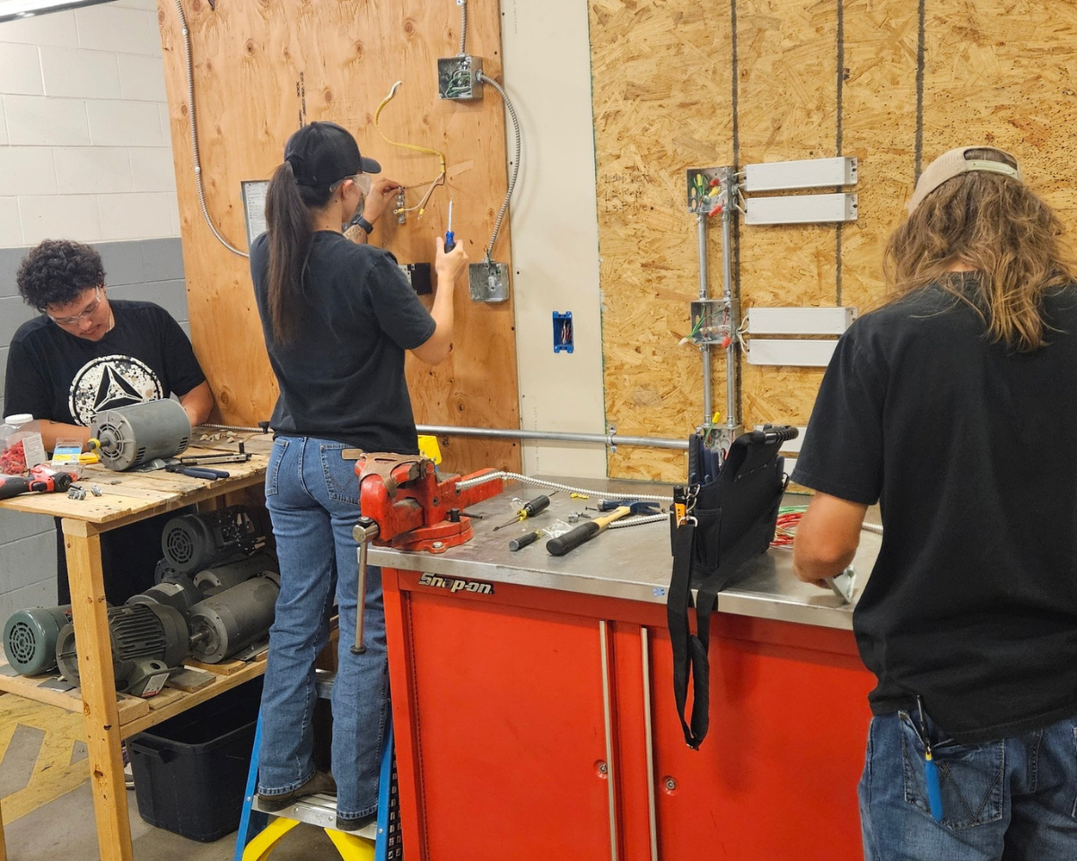 Electrical Technician Training in Pueblo, CO | IntelliTec College